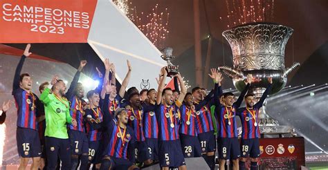 Barcelonaឈ្នះពានរង្វាន់ជាលើកដំបូងក្រោមការដឹកនាំរបស់xavi Cbs Sport