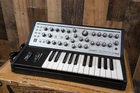 Moog Sub Phatty Analog Synthesizer Accessories A Flash Flood Of Gear
