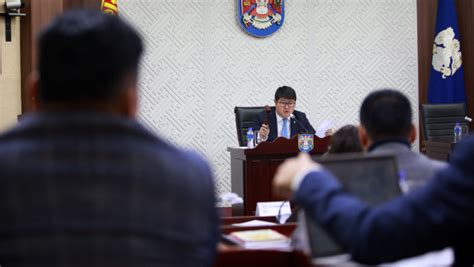 Өнөөдөр НИТХ аар С Зориг агсны хөшөө орчмын 0 08 га талбай бүхий газрын асуудлыг хэлэлцэнэ