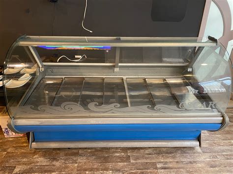 Хладилна витрина гр Русе Възраждане • Olx Bg