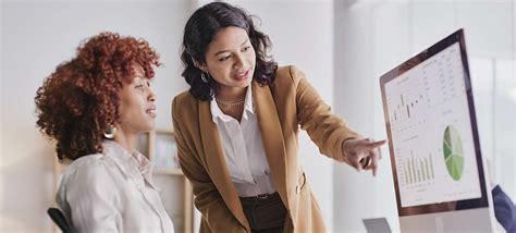 The Role Of A Data Visualization Analyst Coursera