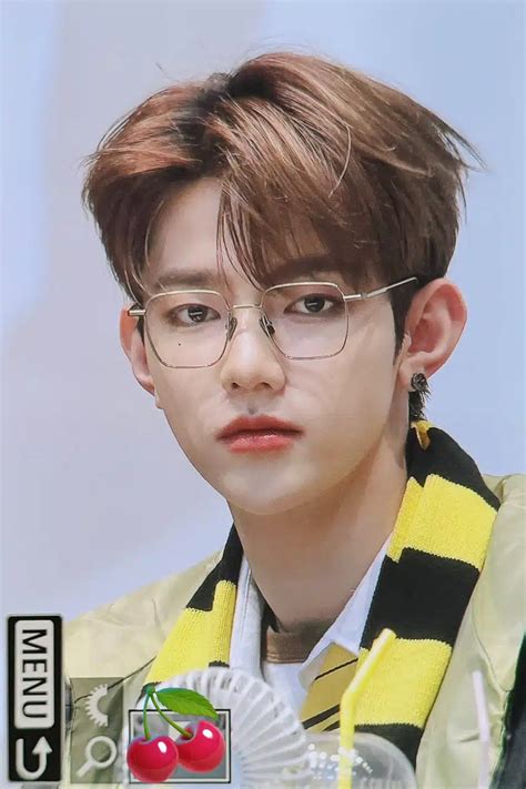 팬싸에서 해리포터 코스튬 입은 제로베이스원 장하오 팬플러스 커뮤니티