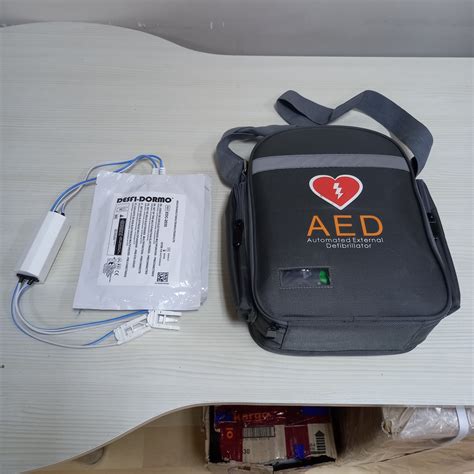 Secondhand M B Aed 7000 Yellow Aed Defibrillator Medbidding