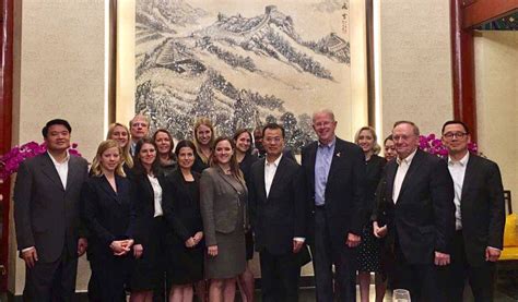 赵卫平副会长会见美国国会议员助手团 中国人民外交学会官网