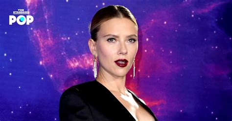 Scarlett Johansson เผยว่าเธอถูกสร้างภาพลักษณ์ให้ดูโตกว่าอายุ และเป็นวัตถุทางเพศตั้งแต่ยังอายุ