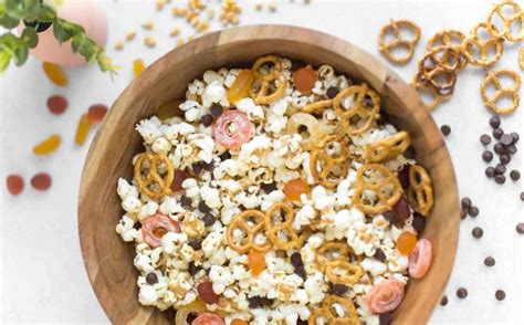 Planning A Halloween Party Make This Hocus Pocus Peanut Butter Popcorn