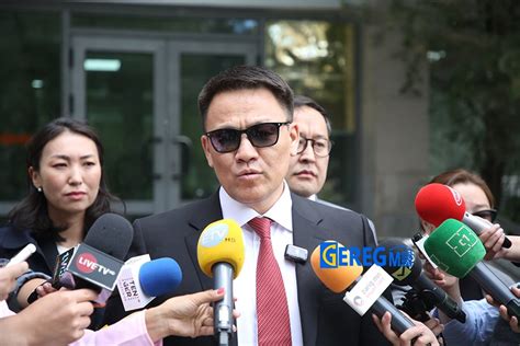 Н Номтойбаяр Тувагийн боомтоор эрүүгийн хэрэгтнүүдийг хэн яах гэж оруулж ирснийг шалгах ёстой