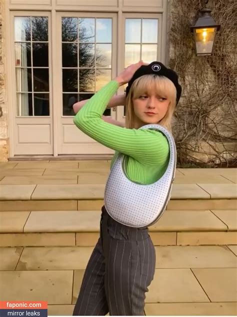 Maisie Williams Aka Maisie Williams Nude Leaks Photo Faponic
