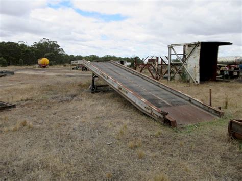 Container Loading Ramp Farm Tender