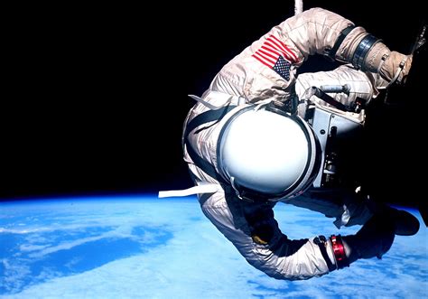 Nasa Astronaut Buzz Aldrin Walking On Moon