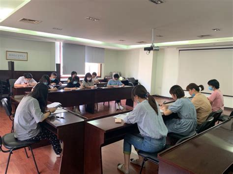公司召开青年理论学习小组学习会 中国科学院成都有机化学有限公司
