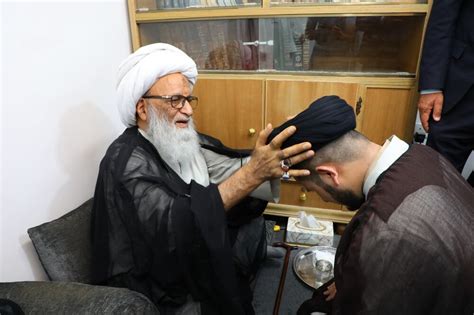 عمامه گذاری طلاب حوزه نجف توسط آیت الله العظمی بشیر نجفی تصاویر