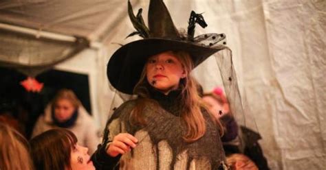 할로윈 축제 꼬마 귀신 대거 습격