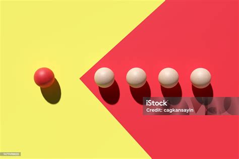 리더십과지도 개념 빨간색 구를 향해 움직이는 나무 구체 3d 렌더링 리더십에 대한 스톡 사진 및 기타 이미지 리더십 개념 역할 모델 Istock