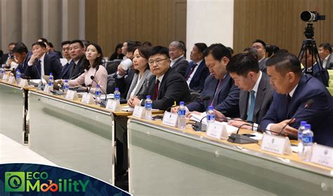 Хиймэл оюун ухаан ашиглан гэрлэн дохионы ухаалаг удирдлагыг бий болгоно