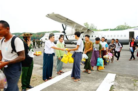 ကလေးမြို့တွင် ပြည်သူ့စစ်မှုထမ်းသင်တန်းတက်ရောက်မည့် နိုင်ငံ့သားကောင်းလူငယ်များအား ဂုဏ်ပြုကြိုဆို
