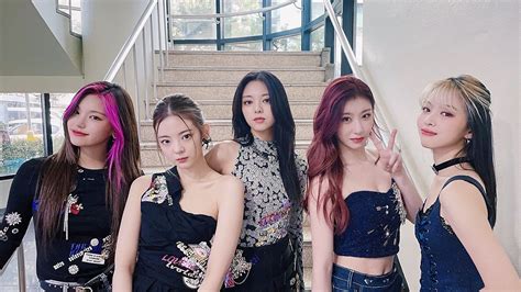 𝙞𝙩𝙯𝙮 Itzy Kpop girls Kpop girl groups