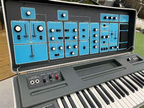 MATRIXSYNTH Moog Sonic Six