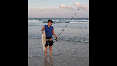Big Red Drum In Nc Surf How To Rig And Read The Beach Youtube