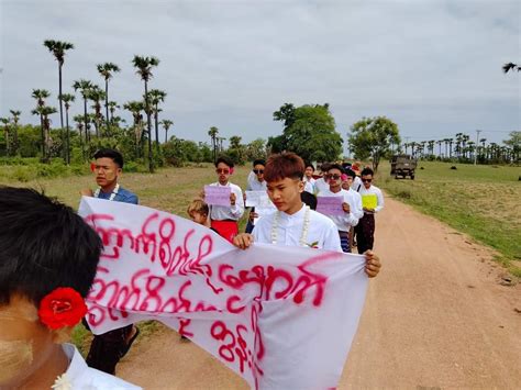 ကြောက်စိတ်ကိုဖျောက်၊ ခြောက်စိတ်ကပ်ကာ၊ စကစကို တွန်းလှန်မည် စာသားနှင့် အက