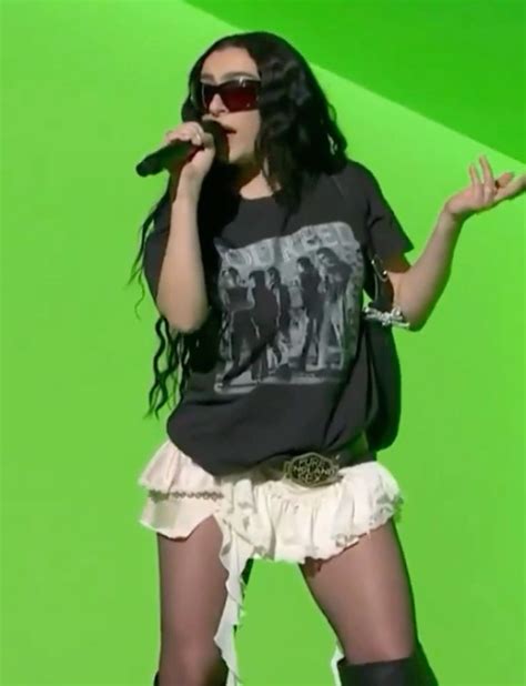 Charli Xcx Snl In 2025 Coachella Outfit Charli Xcx Classy Halloween