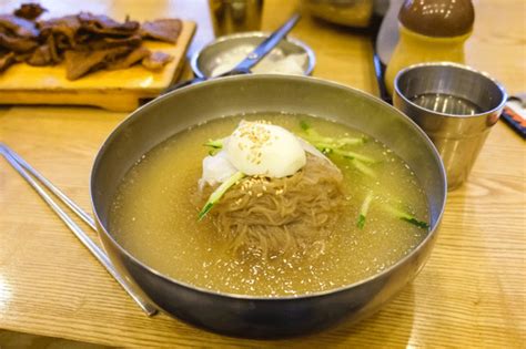 Resep Membuat Mul Naengmyeon Sup Mie Dingin Korea Topwisata