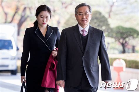 계몽령 김계리 변호사 김문수의 시간…국민의힘 입당 신청 뉴스1