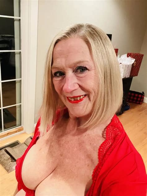 65 Year Old Stepmom Model Mixed Photos 10 Pics Xhamster