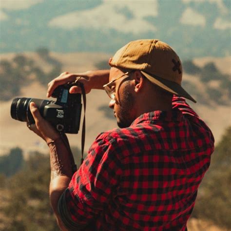 Nathan Grey Betts Medium