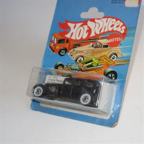 Hot Wheels 1982 Classic Packard Canadian Card Issue 3920 Moc Antique