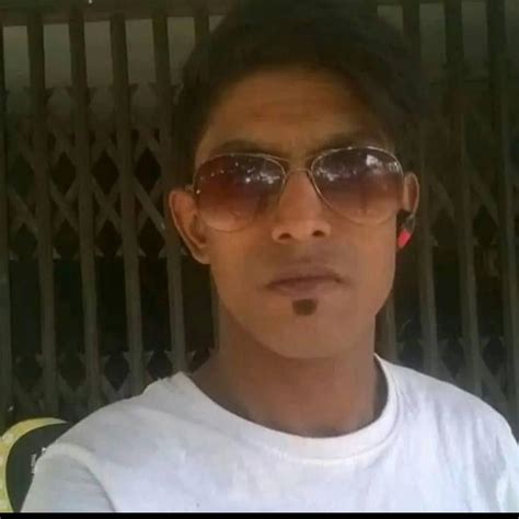 Alom Facebook
