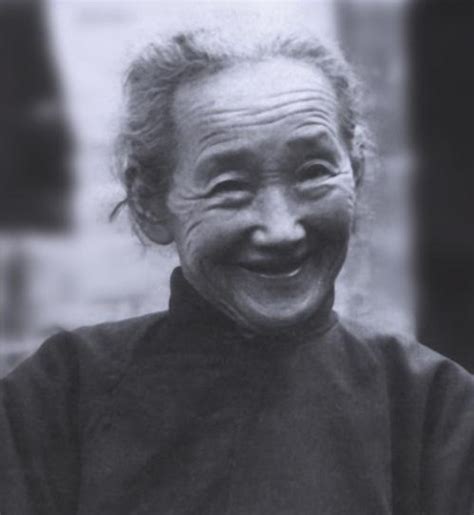 许世友的母亲亲手缝寿衣用血汗钱买棺材没用过儿子的一分钱 知乎