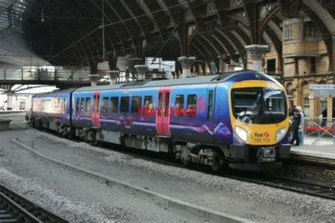 Photo Class 185 3 Car Dmu No 185 113 At York On A Manchester Piccadilly Scarb £2 00 Picclick Uk