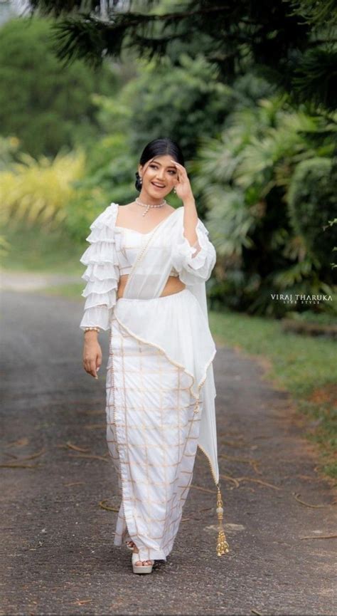 Sinhalese Girl Sri Lanka Sinhala Modern Kandyan Saree Designs Beautiful Casual Dresses