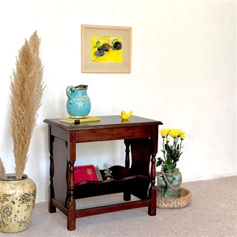 ყავის მაგიდები Collector Tbilisi