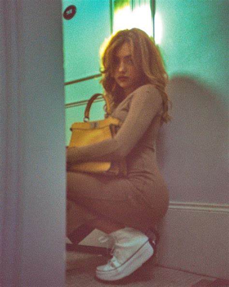 Peyton Roi List At A Photoshoot October Hawtcelebs