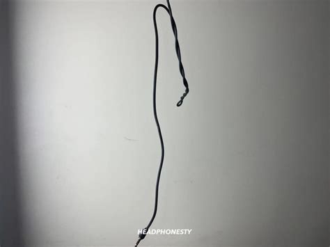 Quick Easy Hacks To Straighten Out Headphone Wires Headphonesty