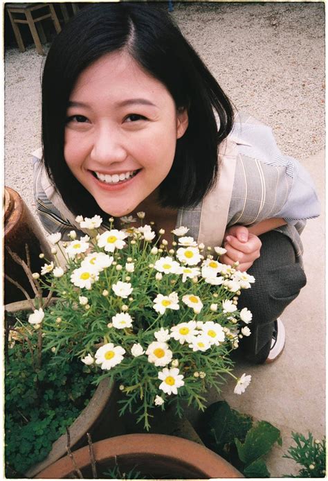 Uy N N Em G I Tr N Th Nh N Ng M M M M H A M Nh N Sau N M V O Showbiz B O D N Tr