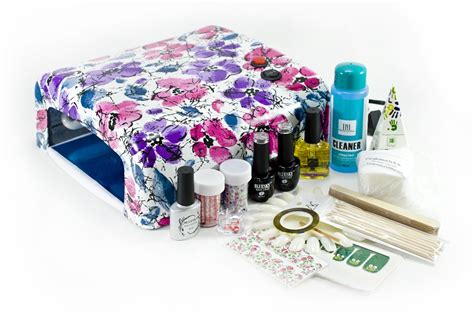 Как выбрать стартовый набор для маникюра гель лаком