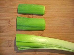 How To Cut Leeks In Julienne — Learn To Cut Leeks Julienne — Eatwell101
