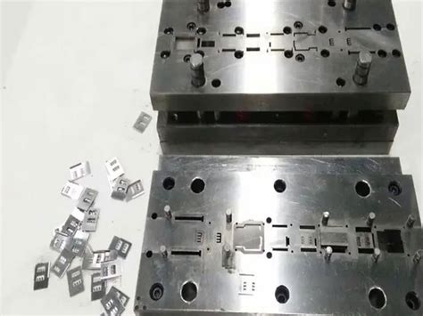 产品中心 沈阳市金盛达模具厂