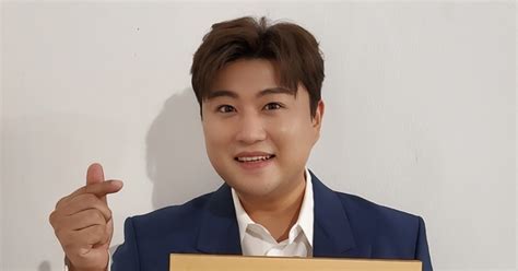 김호중 한터차트 초동 골드 인증패 수상 판매량 68만 장 돌파
