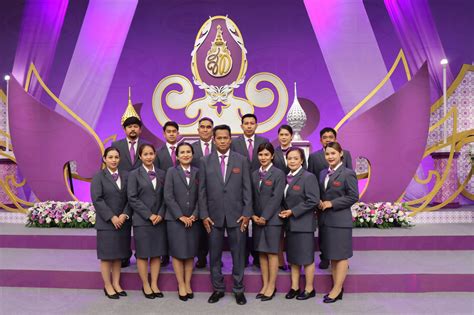 ซีเอเค อินเตอร์เนชั่นแนล บันทึกเทปโทรทัศน์ถวายพระพรพระราชินี Thaipr Net