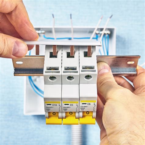 MCB Fuse Replacement Daily Kaamwala Get 30 Expert Professional Services At Home In India