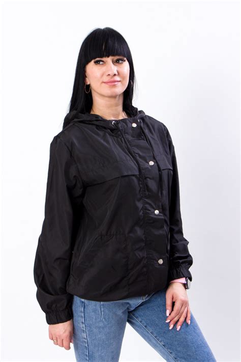 Вітровка жіноча демісезон