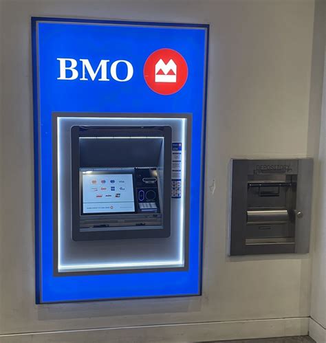 Bmo Banking Center Updated June 2026 12 Photos And 55 Reviews 8770