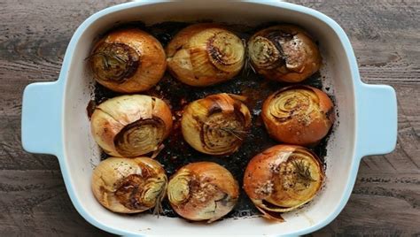 გამომცხვარი ხახვი წამლების ნაცვლად აი რას უმკლავდება ის