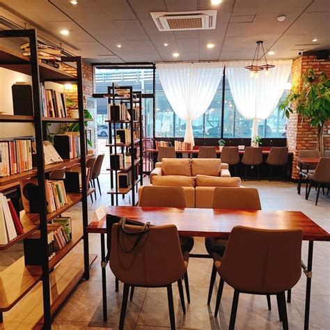 신중동역 카페 공간 THE SPACE 헤이즐넛라떼 푸드 캐시피드