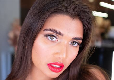 Full And Fluffy Brows Or Defined And Sharp Brows Alison Jade Perth