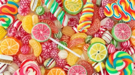 Un Copil A Comandat 70 De Mii De Acadele De Pe Contul Mamei Pe Amazon